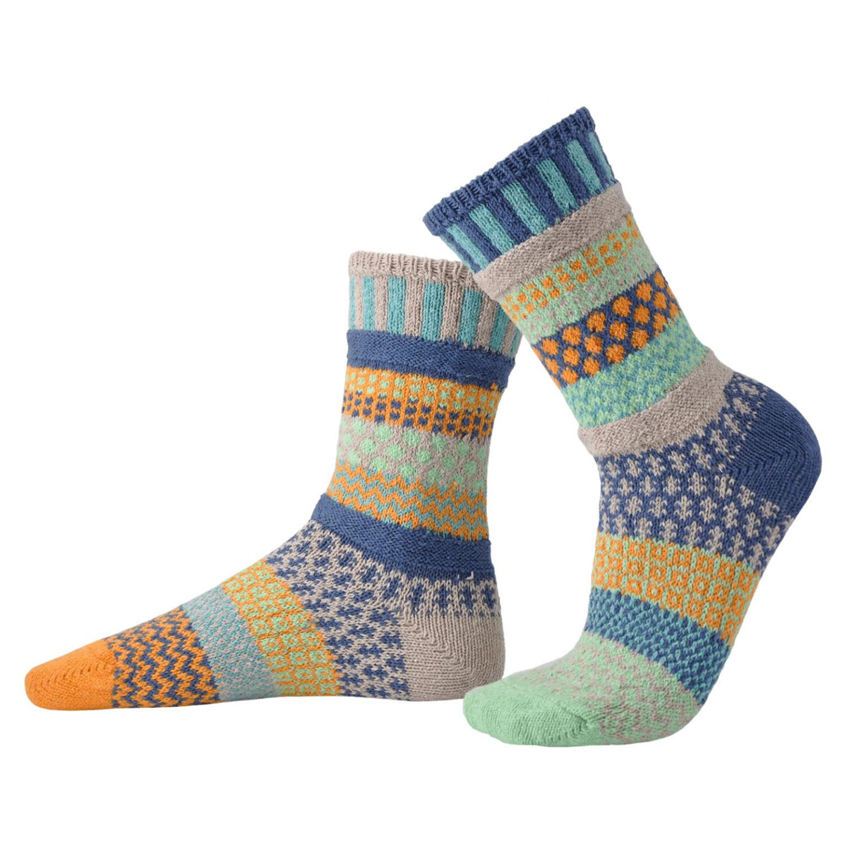 Aloe Mismatched Crew Socks | Solmate – Outer Layer