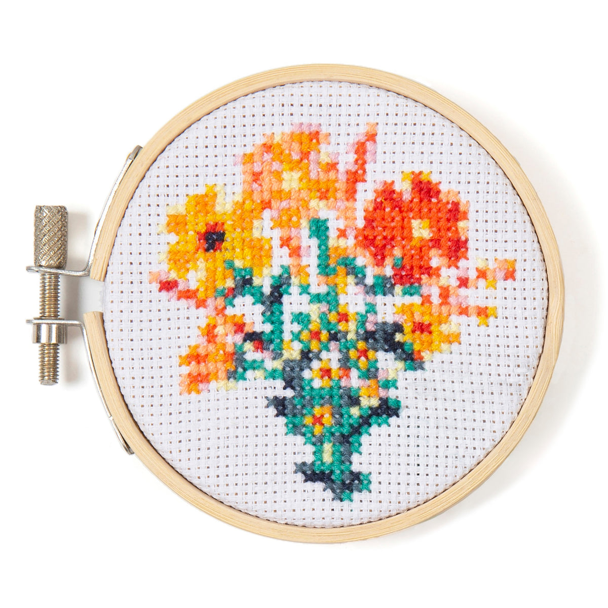 Mini Cross Stitch Embroidery Kit Flowers | Kikkerland – Outer Layer