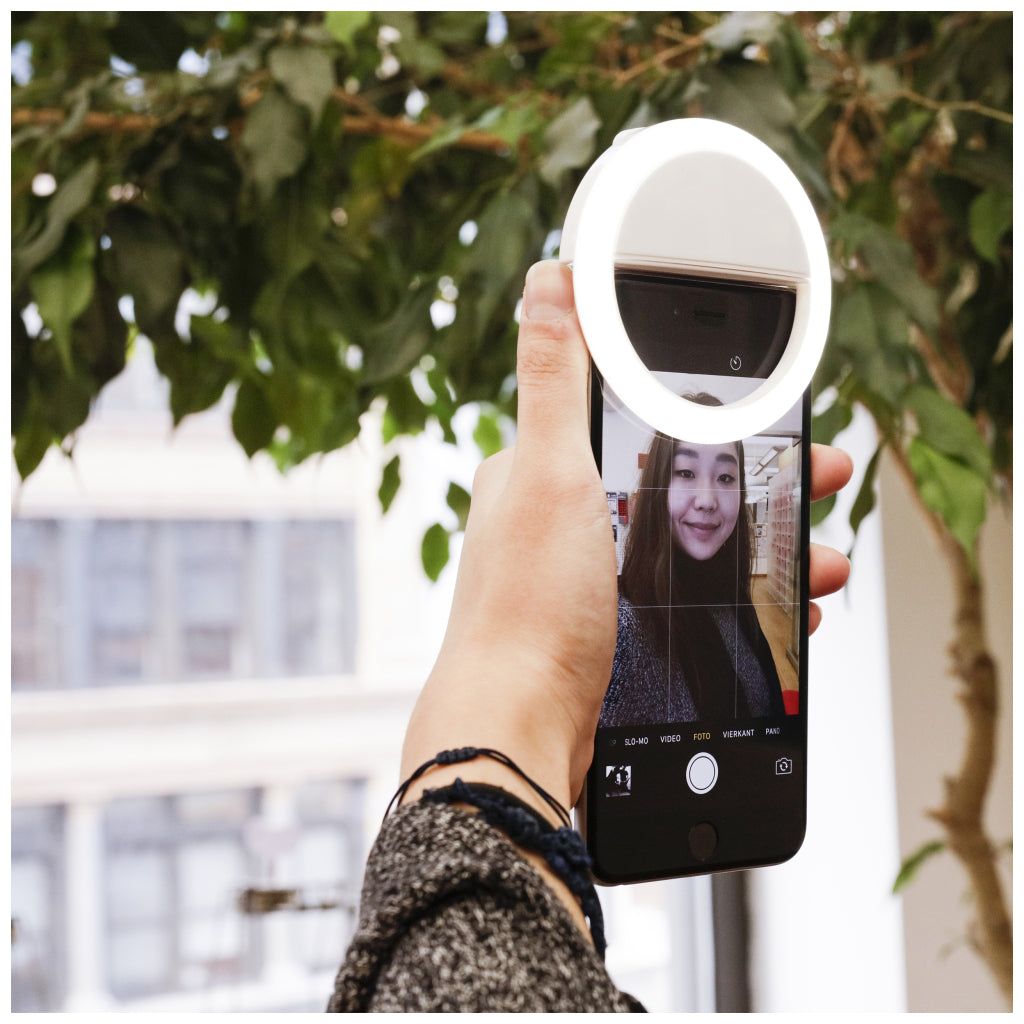 Ultra Bright Selfie Light by Kikkerland - Outer Layer
